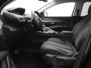 Peugeot 3008 2020 in Vilnius, with an engine capacity of 1.20 L and mileage of 146 thousand km for 13199 €, photo 5 on AUTOMOTO.COM.LV