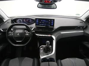 Peugeot 3008 2021 in Vilnius, with an engine capacity of 1.20 L and mileage of 162 thousand km for 13899 €, photo 3 on AUTOMOTO.COM.LV