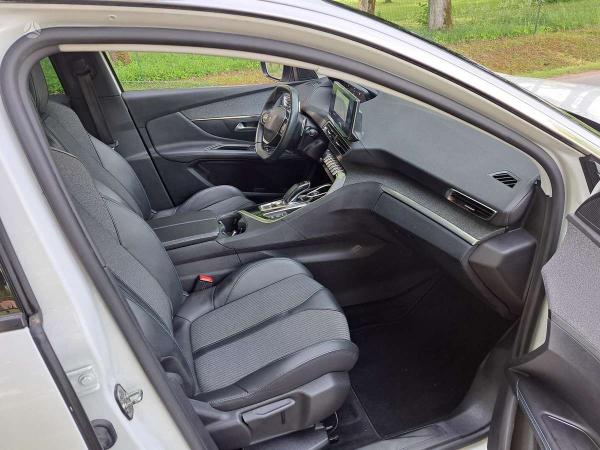 Peugeot 3008 2021 in Taurage, with an engine capacity of 1.50 L and mileage of 253 thousand km for 12500 €, photo 10 on AUTOMOTO.COM.LV