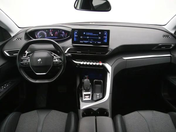 Peugeot 3008 2022 in Vilnius, with an engine capacity of 1.50 L and mileage of 161 thousand km for 18499 €, photo 2 on AUTOMOTO.COM.LV