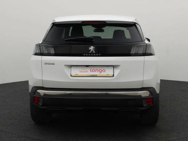 Peugeot 3008 2022 in Vilnius, with an engine capacity of 1.50 L and mileage of 161 thousand km for 18499 €, photo 5 on AUTOMOTO.COM.LV