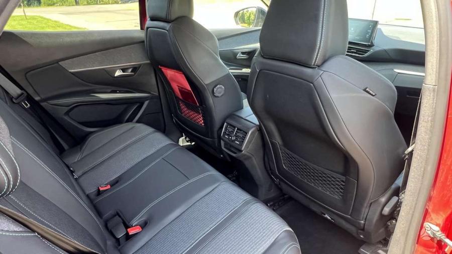 Peugeot 3008 2022 in Vilnius, with an engine capacity of 1.60 L and mileage of 125 thousand km for 17900 €, photo 16 on AUTOMOTO.COM.LV