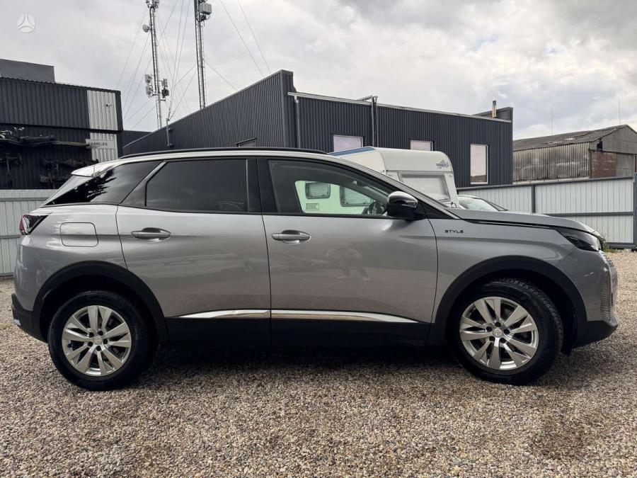 Peugeot 3008 2022 in Kaunas, with an engine capacity of 1.50 L and mileage of 170 thousand km for 14944 €, photo 8 on AUTOMOTO.COM.LV