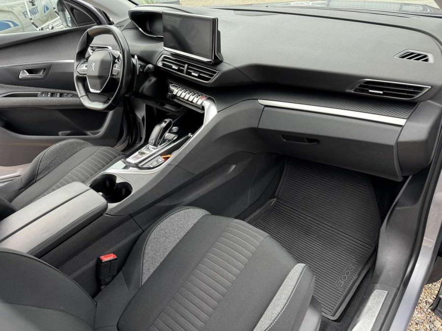 Peugeot 3008 2022 in Kaunas, with an engine capacity of 1.50 L and mileage of 170 thousand km for 14944 €, photo 13 on AUTOMOTO.COM.LV