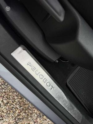Peugeot 3008 2022 in Kaunas, with an engine capacity of 1.50 L and mileage of 170 thousand km for 14944 €, photo 20 on AUTOMOTO.COM.LV