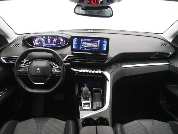 Peugeot 3008 2023 in Vilnius, with an engine capacity of 1.50 L and mileage of 200 thousand km for 18299 €, photo 2 on AUTOMOTO.COM.LV