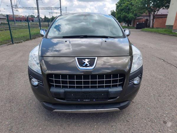 Green Peugeot 3008 2010 in Siauliai, with an engine capacity of 1.60 L and mileage of 254 thousand km for 2900 €, photo 2 on AUTOMOTO.COM.LV