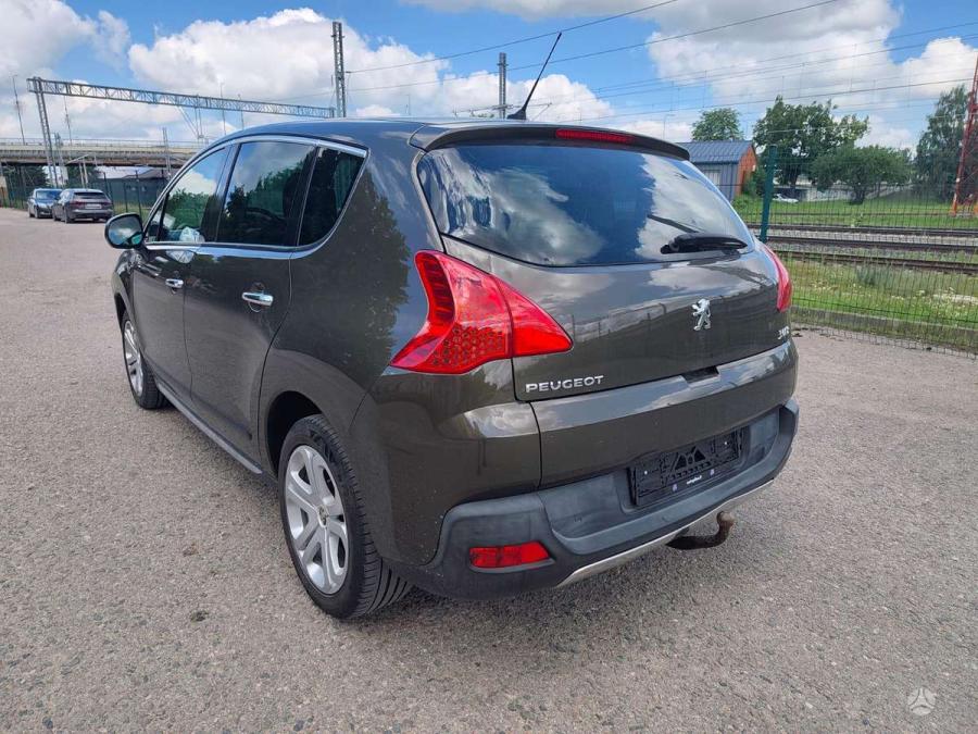 Zaļš Peugeot 3008 2010 Šauļi, ar dzinēja tilpumu 1.60 L un nobraukumu 254 tūkst. km par 2900 €, foto 5 vietnē AUTOMOTO.COM.LV