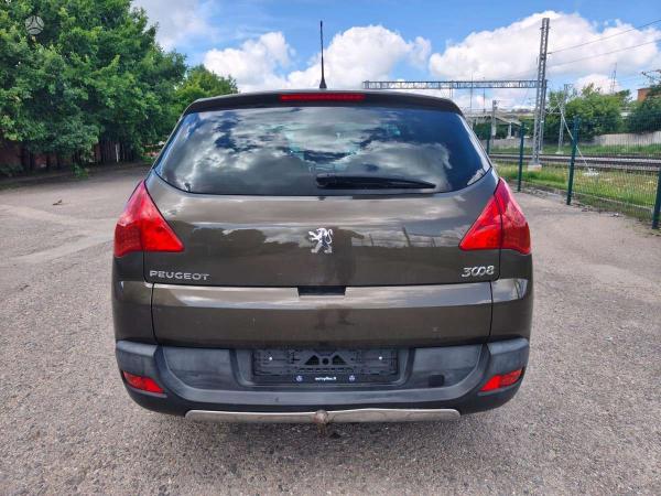 Green Peugeot 3008 2010 in Siauliai, with an engine capacity of 1.60 L and mileage of 254 thousand km for 2900 €, photo 5 on AUTOMOTO.COM.LV