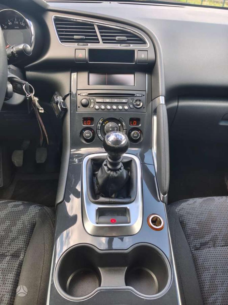 Zaļš Peugeot 3008 2010 Šauļi, ar dzinēja tilpumu 1.60 L un nobraukumu 254 tūkst. km par 2900 €, foto 13 vietnē AUTOMOTO.COM.LV