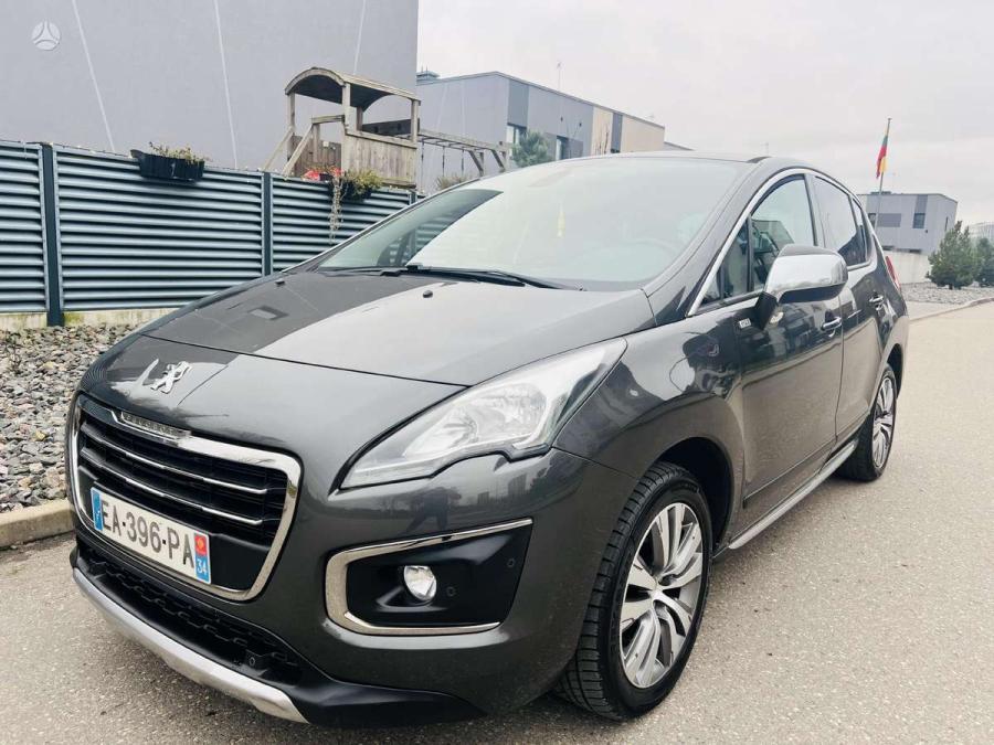 Green Peugeot 3008 2016 in Kaunas, with an engine capacity of 1.20 L and mileage of 121 thousand km for 5750 €, photo 7 on AUTOMOTO.COM.LV