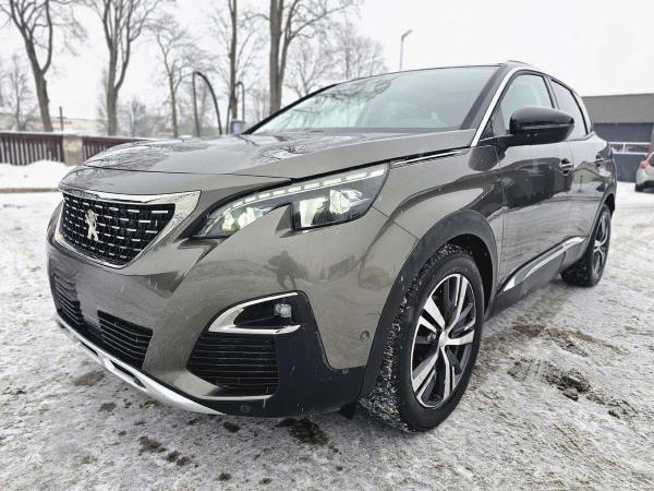 Green Peugeot 3008 2016 in Taurage, with an engine capacity of 1.20 L and mileage of 103 thousand km for 9000 €, photo 1 on AUTOMOTO.COM.LV