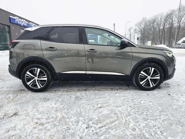 Green Peugeot 3008 2016 in Taurage, with an engine capacity of 1.20 L and mileage of 103 thousand km for 9000 €, photo 4 on AUTOMOTO.COM.LV