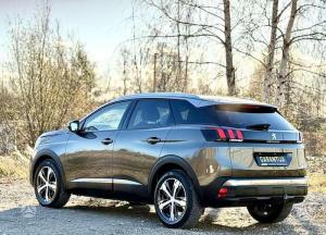 Green Peugeot 3008 2017 in Siauliai, with an engine capacity of 1.20 L and mileage of 135 thousand km for 11950 €, photo 3 on AUTOMOTO.COM.LV