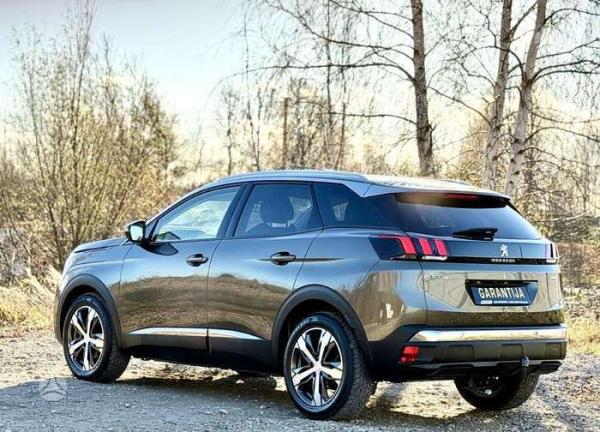 Zaļš Peugeot 3008 2017 Šauļi, ar dzinēja tilpumu 1.20 L un nobraukumu 135 tūkst. km par 11950 €, foto 3 vietnē AUTOMOTO.COM.LV