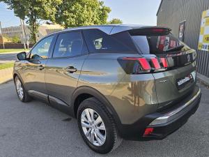 Green Peugeot 3008 2017 in Siauliai, with an engine capacity of 1.20 L and mileage of 226 thousand km for 10450 €, photo 9 on AUTOMOTO.COM.LV