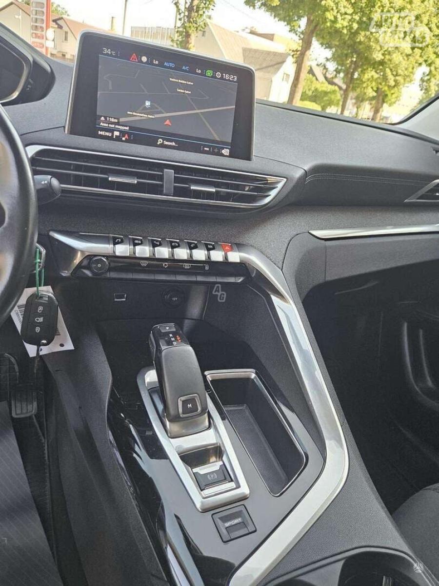 Zaļš Peugeot 3008 2017 Šauļi, ar dzinēja tilpumu 1.20 L un nobraukumu 226 tūkst. km par 10450 €, foto 23 vietnē AUTOMOTO.COM.LV