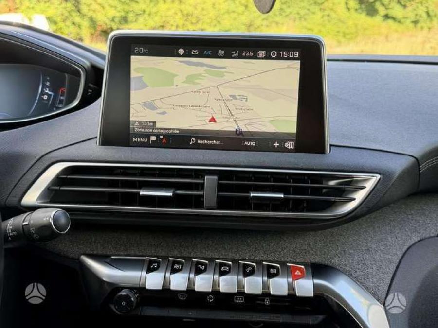 Zaļš Peugeot 3008 2017 Šauļi, ar dzinēja tilpumu 1.56 L un nobraukumu 195 tūkst. km par 13450 €, foto 40 vietnē AUTOMOTO.COM.LV