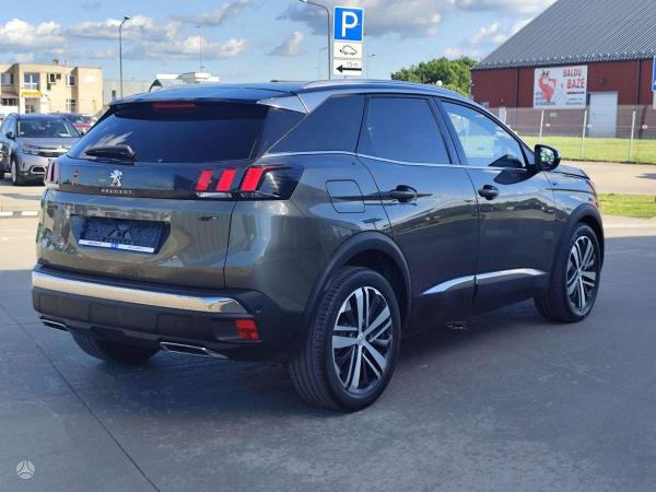 Green Peugeot 3008 2018 in Siauliai, with an engine capacity of 2.00 L and mileage of 240 thousand km for 13200 €, photo 8 on AUTOMOTO.COM.LV