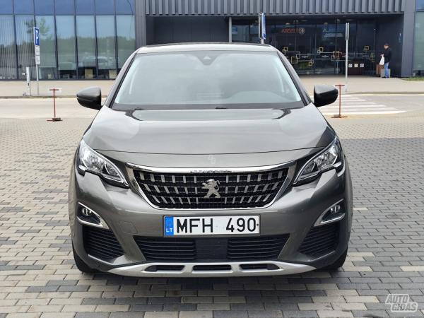 Green Peugeot 3008 2018 in Siauliai, with an engine capacity of 1.50 L and mileage of 257 thousand km for 11950 €, photo 3 on AUTOMOTO.COM.LV