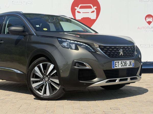 Green Peugeot 3008 2018 in Taurage, with an engine capacity of 1.56 L and mileage of 122 thousand km for 13400 €, photo 9 on AUTOMOTO.COM.LV