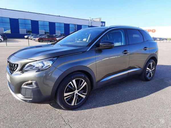 Peugeot 3008 2018 in Kaunas on AUTOMOTO.COM.LV Green Peugeot 3008 2018 in Kaunas, with an engine capacity of 1.50 L and mileage of 154 thousand km for 9995 €, photo 5 on AUTOMOTO.COM.LV