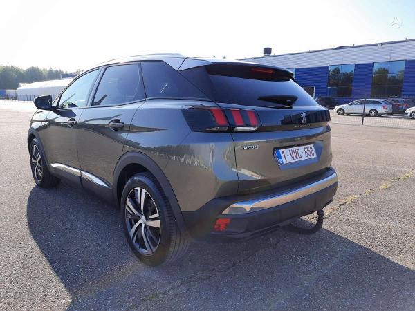 Peugeot 3008 2018 in Kaunas on AUTOMOTO.COM.LV Green Peugeot 3008 2018 in Kaunas, with an engine capacity of 1.50 L and mileage of 154 thousand km for 9995 €, photo 10 on AUTOMOTO.COM.LV