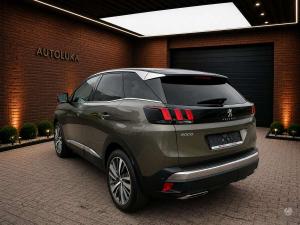 Green Peugeot 3008 2018 in Marijampole, with an engine capacity of 1.50 L and mileage of 181 thousand km for 15367 €, photo 3 on AUTOMOTO.COM.LV