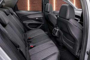 Green Peugeot 3008 2018 in Marijampole, with an engine capacity of 1.50 L and mileage of 181 thousand km for 15367 €, photo 23 on AUTOMOTO.COM.LV
