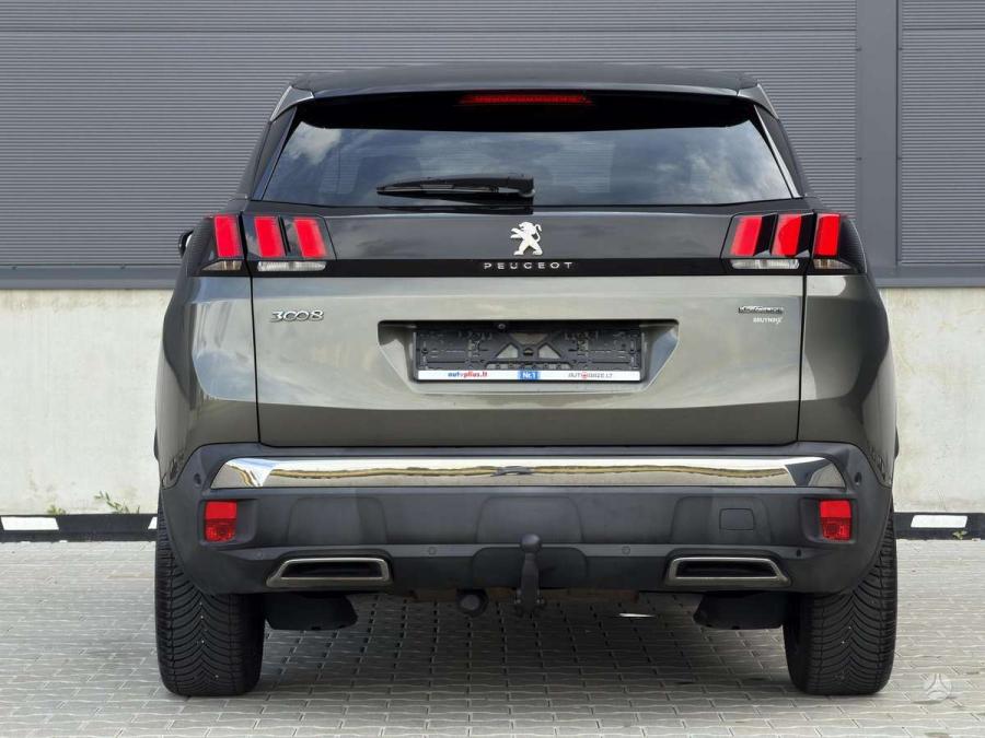 Green Peugeot 3008 2018 in Siauliai, with an engine capacity of 1.60 L and mileage of 181 thousand km for 12590 €, photo 7 on AUTOMOTO.COM.LV