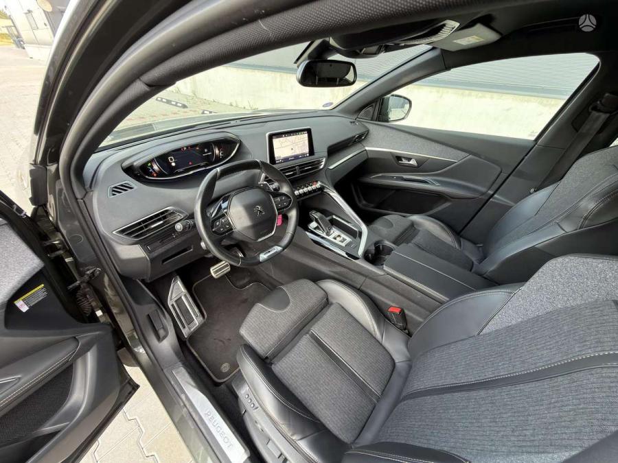 Green Peugeot 3008 2018 in Siauliai, with an engine capacity of 1.60 L and mileage of 181 thousand km for 12590 €, photo 17 on AUTOMOTO.COM.LV