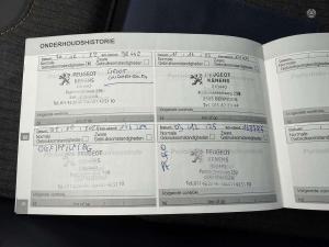 Green Peugeot 3008 2018 in Siauliai, with an engine capacity of 1.60 L and mileage of 181 thousand km for 12590 €, photo 40 on AUTOMOTO.COM.LV