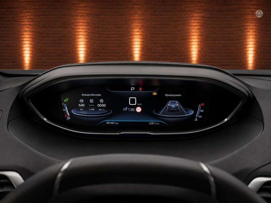Zaļš Peugeot 3008 2018 Marijampole, ar dzinēja tilpumu 1.50 L un nobraukumu 181 tūkst. km par 15367 €, foto 14 vietnē AUTOMOTO.COM.LV