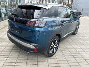 Green Peugeot 3008 2021 in Kaunas, with an engine capacity of 1.60 L and mileage of 211 thousand km for 15900 €, photo 4 on AUTOMOTO.COM.LV