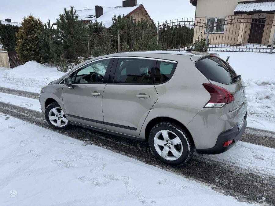 Green Peugeot 3008 2015 in Vilnius, with an engine capacity of 1.60 L and mileage of 280 thousand km for 4850 €, photo 7 on AUTOMOTO.COM.LV