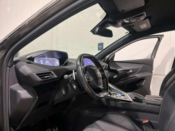 Green Peugeot 3008 2017 in Klaipeda, with an engine capacity of 1.56 L and mileage of 197 thousand km for 12999 €, photo 2 on AUTOMOTO.COM.LV