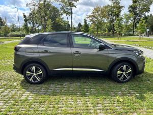 Green Peugeot 3008 2018 in Kaunas, with an engine capacity of 1.20 L and mileage of 200 thousand km for 10950 €, photo 4 on AUTOMOTO.COM.LV