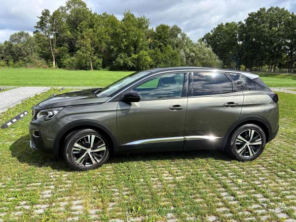 Peugeot 3008 2018 in Kaunas on AUTOMOTO.COM.LV Green Peugeot 3008 2018 in Kaunas, with an engine capacity of 1.20 L and mileage of 200 thousand km for 10950 €, photo 5 on AUTOMOTO.COM.LV