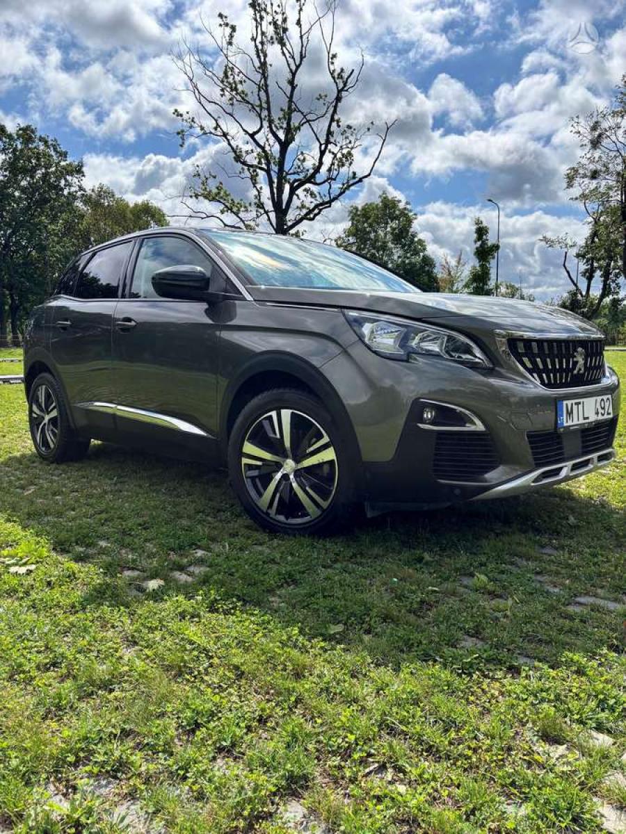 Green Peugeot 3008 2018 in Kaunas, with an engine capacity of 1.20 L and mileage of 200 thousand km for 10950 €, photo 8 on AUTOMOTO.COM.LV