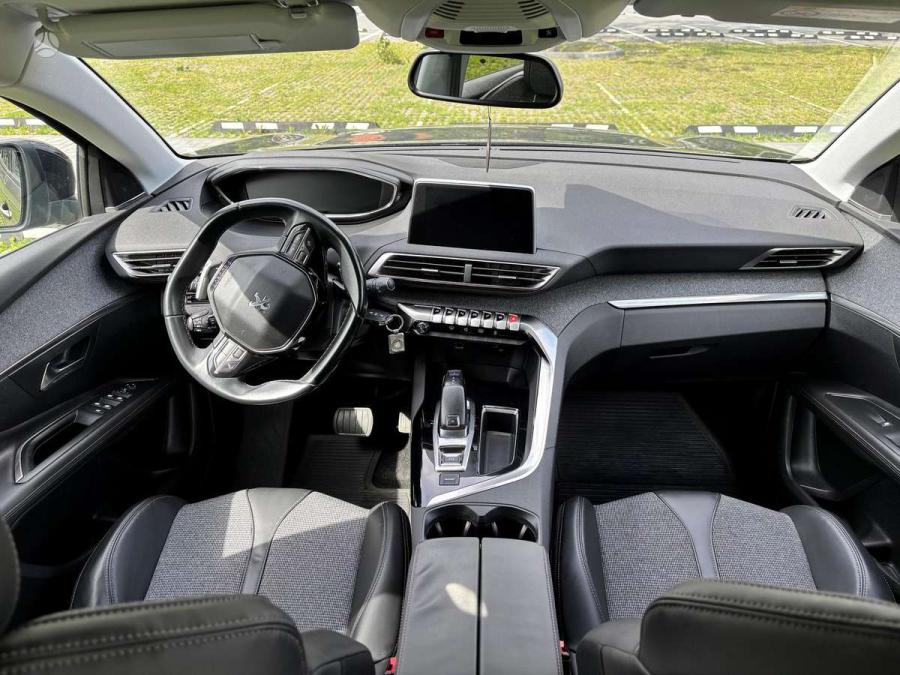 Green Peugeot 3008 2018 in Kaunas, with an engine capacity of 1.20 L and mileage of 200 thousand km for 10950 €, photo 12 on AUTOMOTO.COM.LV