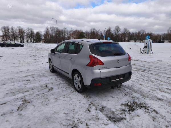 Grey Peugeot 3008 2009 in Kaunas, with an engine capacity of 1.60 L and mileage of 209 thousand km for 2850 €, photo 3 on AUTOMOTO.COM.LV