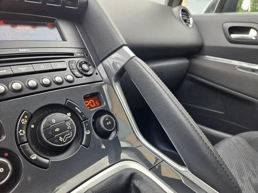 Pelēks Peugeot 3008 2009 Jēkabpils, ar dzinēja tilpumu 1.60 L un nobraukumu 190 tūkst. km par 4890 €, foto 21 vietnē AUTOMOTO.COM.LV