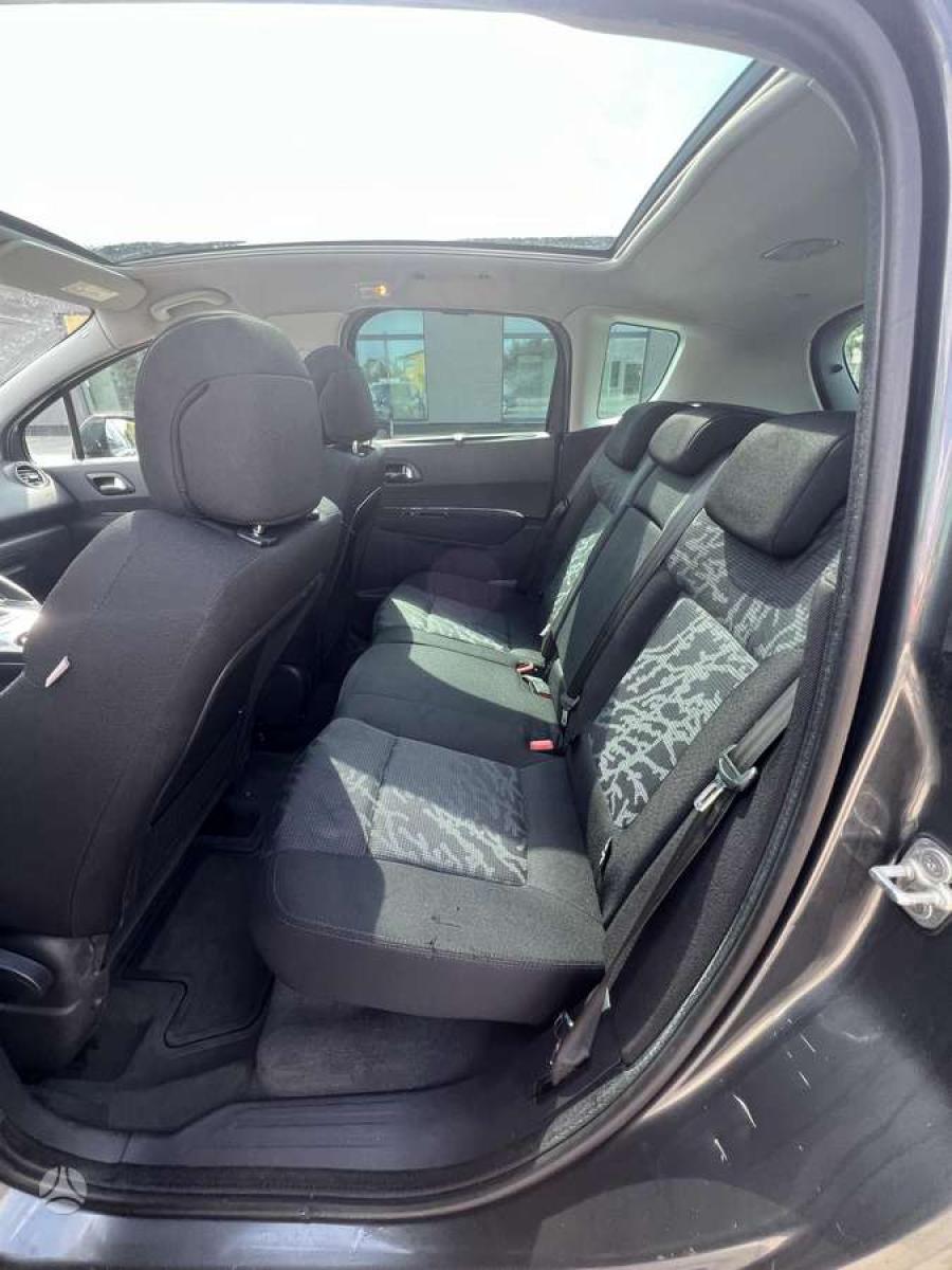 Grey Peugeot 3008 2009 in Taurage, with an engine capacity of 1.56 L and mileage of 270 thousand km for 2890 €, photo 13 on AUTOMOTO.COM.LV