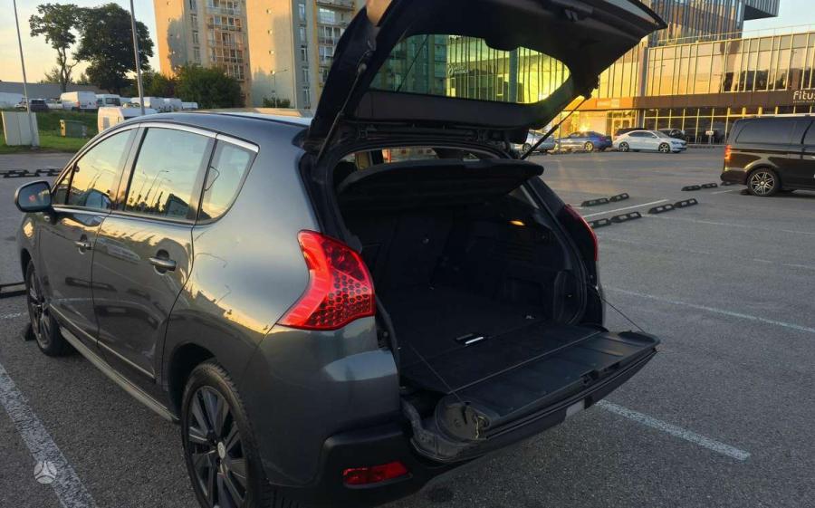 Pelēks Peugeot 3008 2009 Viļņa, ar dzinēja tilpumu 1.56 L un nobraukumu 303 tūkst. km par 3900 €, foto 10 vietnē AUTOMOTO.COM.LV