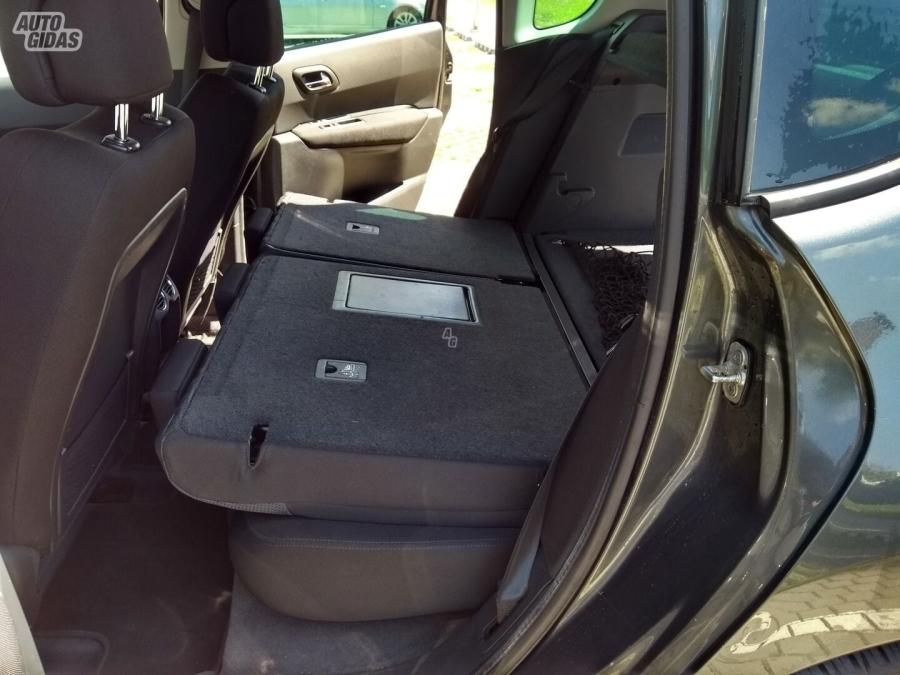 Pelēks Peugeot 3008 2010 Vilkaviškis, ar dzinēja tilpumu 1.60 L un nobraukumu 243 tūkst. km par 3000 €, foto 18 vietnē AUTOMOTO.COM.LV