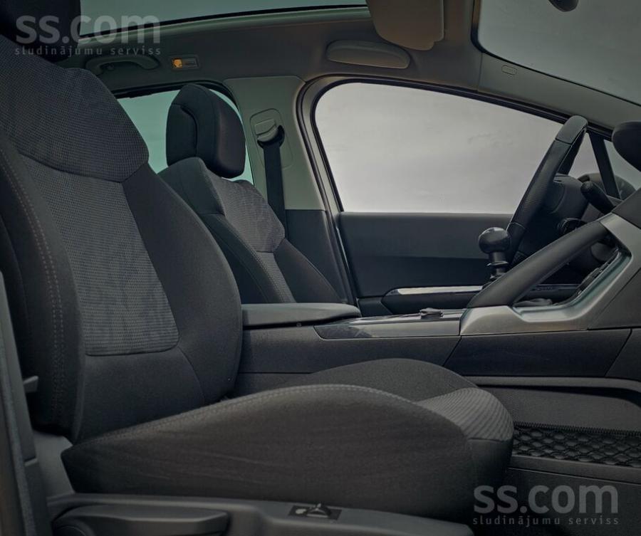 Pelēks Peugeot 3008 2010 Jelgava, ar dzinēja tilpumu 1.60 L un nobraukumu 170 tūkst. km par 4490 €, foto 12 vietnē AUTOMOTO.COM.LV