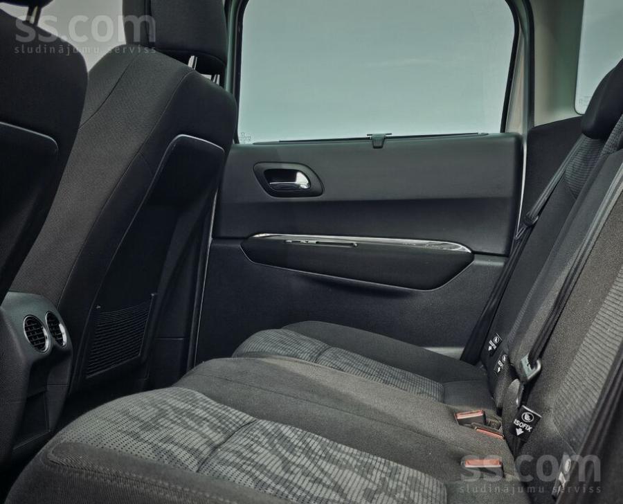 Pelēks Peugeot 3008 2010 Jelgava, ar dzinēja tilpumu 1.60 L un nobraukumu 170 tūkst. km par 4490 €, foto 14 vietnē AUTOMOTO.COM.LV