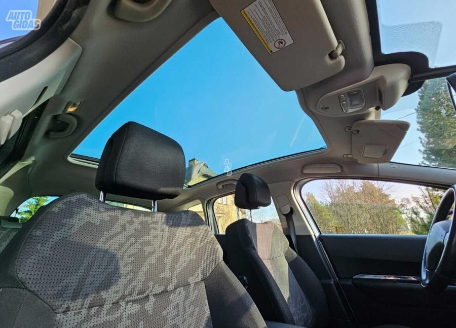 Pelēks Peugeot 3008 2010 Ariogala, ar dzinēja tilpumu 1.60 L un nobraukumu 216 tūkst. km par 4500 €, foto 14 vietnē AUTOMOTO.COM.LV