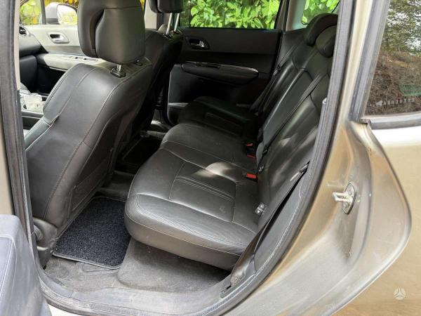 Pelēks Peugeot 3008 2010 Tauragė, ar dzinēja tilpumu 1.56 L un nobraukumu 182 tūkst. km par 3100 €, foto 9 vietnē AUTOMOTO.COM.LV