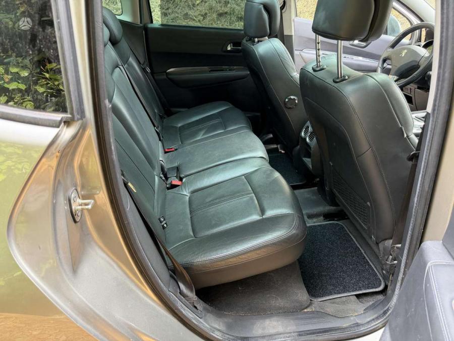 Pelēks Peugeot 3008 2010 Tauragė, ar dzinēja tilpumu 1.56 L un nobraukumu 182 tūkst. km par 3100 €, foto 16 vietnē AUTOMOTO.COM.LV